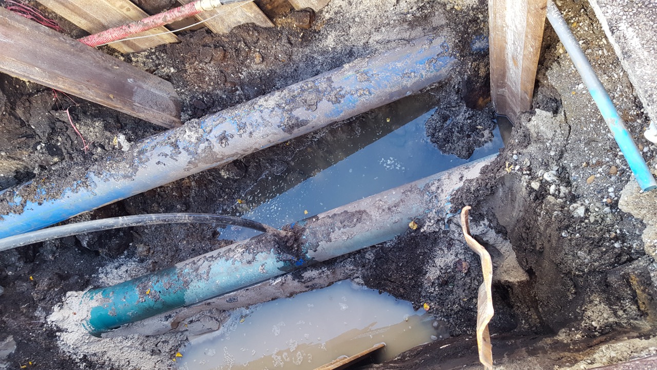 When Is It Time to Replace Old Plumbing in Your Home? - Putman & Son's ...